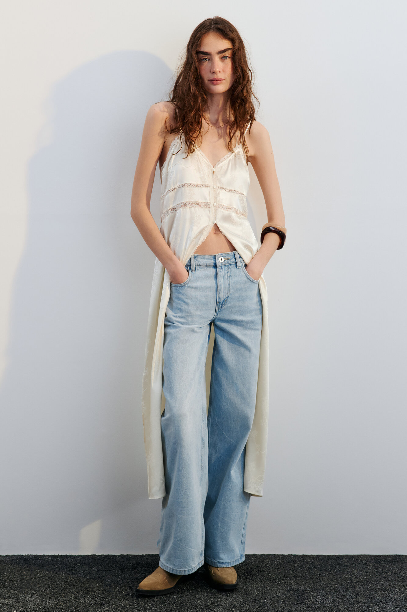 Джинсы широкие 