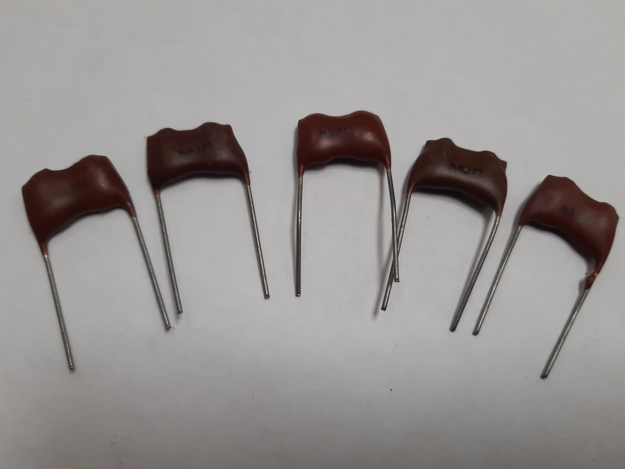 Конденсатор К31-11 470 пФ 500В (комплект 10 штук)