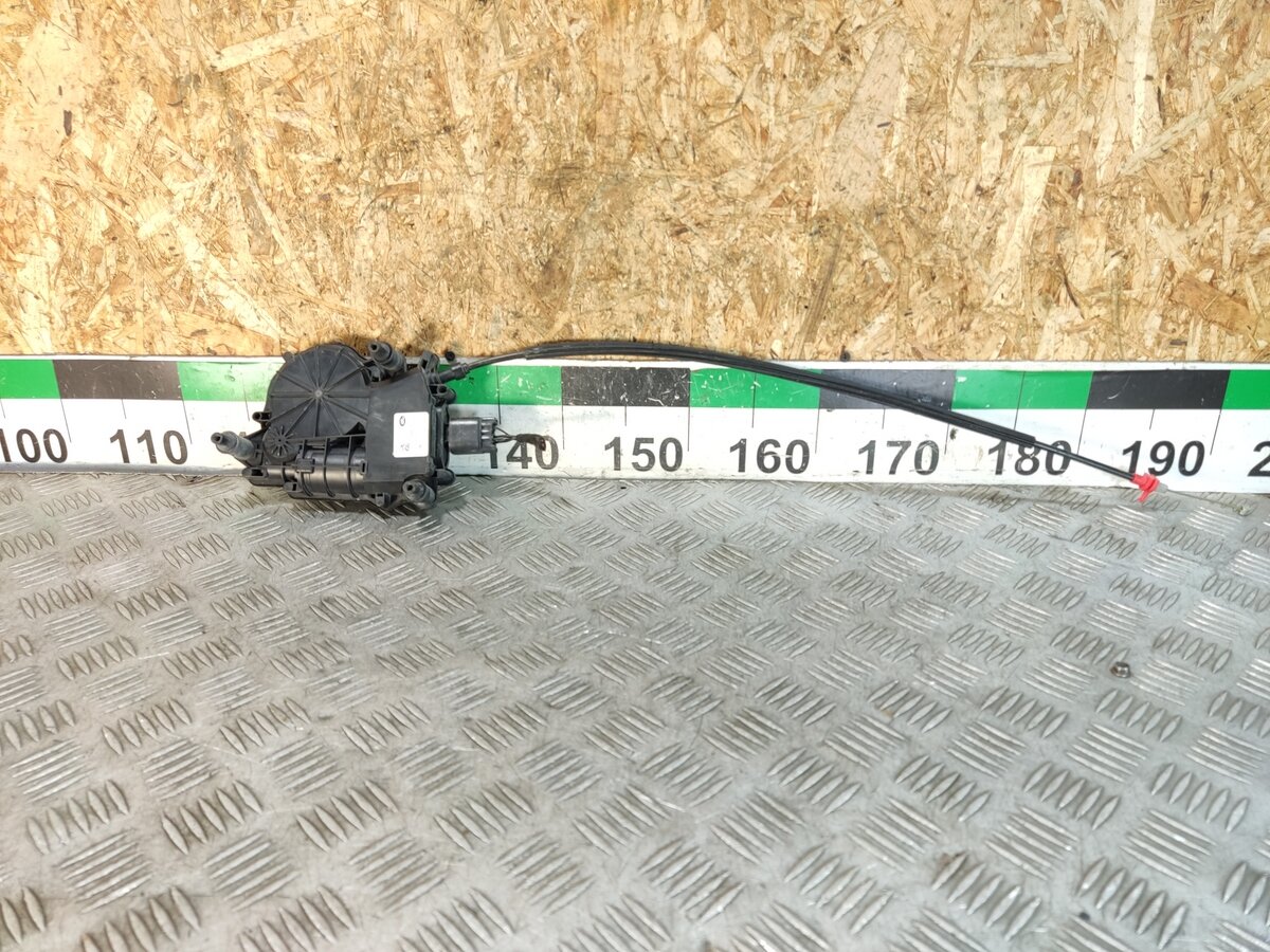 Доводчик LAND ROVER Range Rover 2013-2021 LR108981