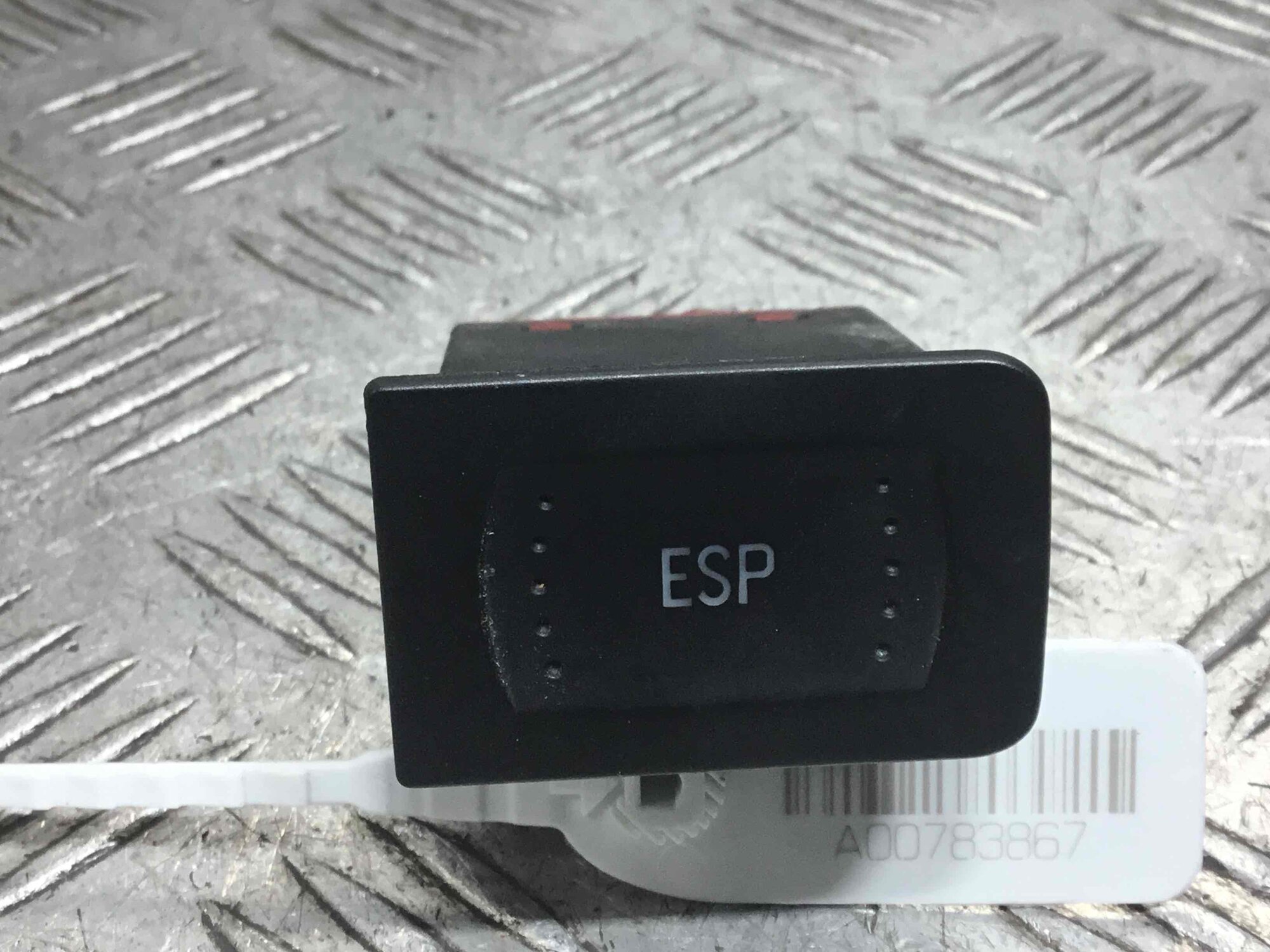 Б/У Кнопка антипробуксовочной системы (ABS/ESP) Volkswagen Golf 4 поколение (1997-2004) 2000 г.