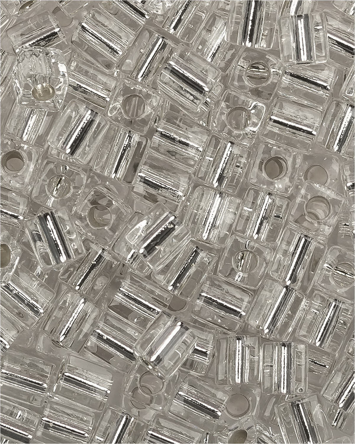Бисер Miyuki Square Beads 4 мм Внутреннее серебрение хрусталь
