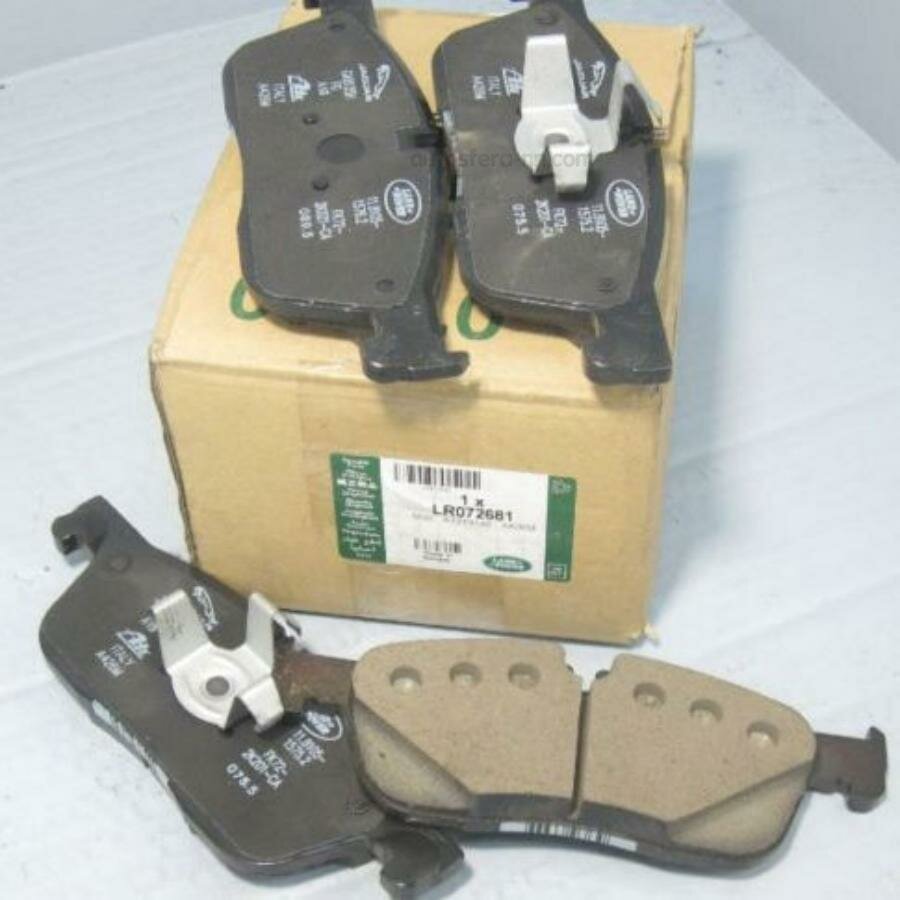 LAND ROVER LR072681 колодки дисковые передние!\ Land Rover Discovery Sport 2.0/2.2i/D 14>
