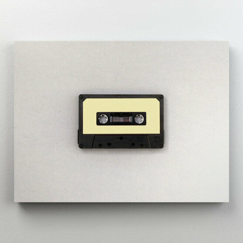 Интерьерная картина на холсте "Компакт кассета №2", размер 40x30 см