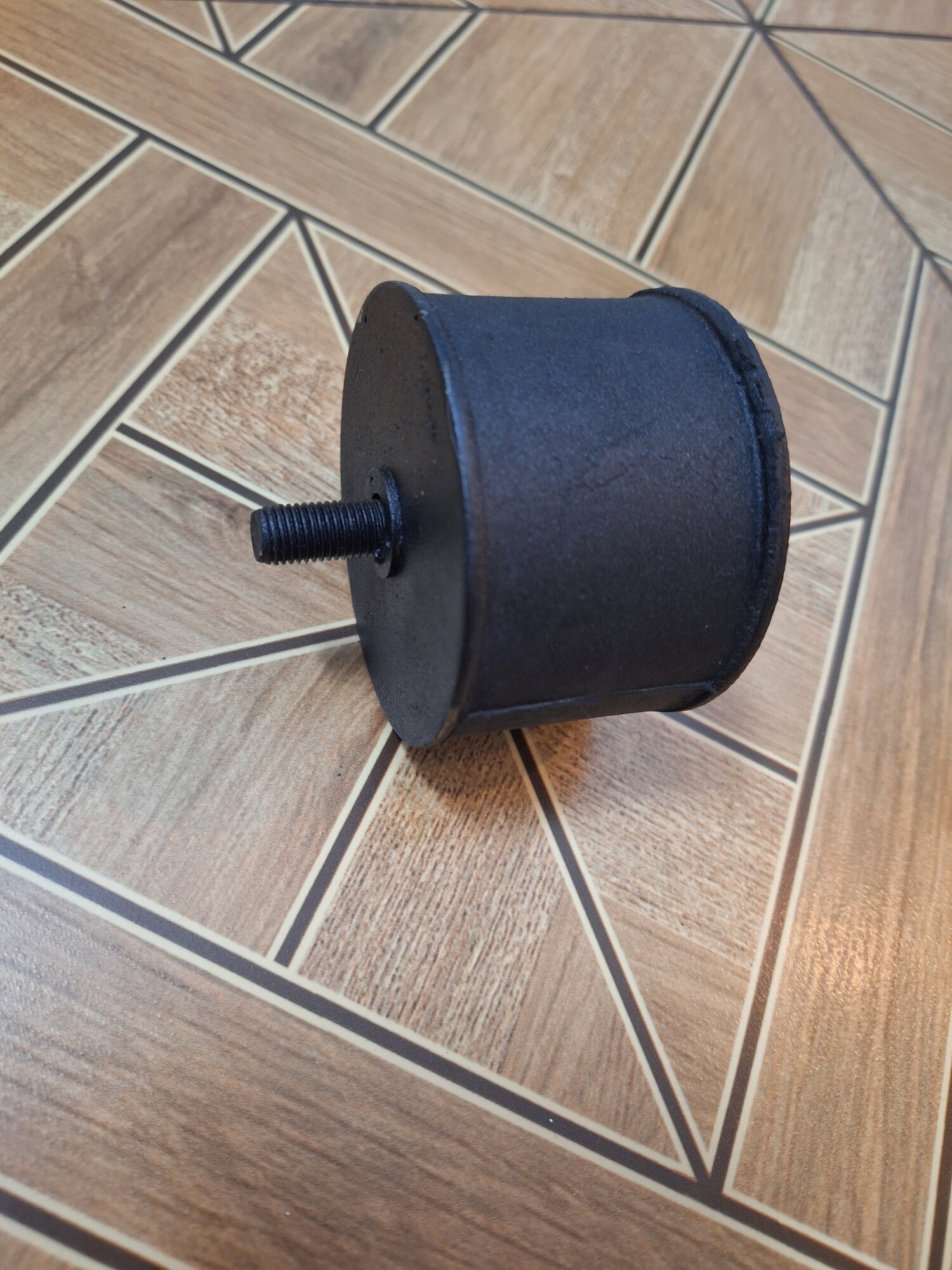 Опора (подушка) двигателя ВАЗ 2121-21214, 2131, 2123 Шеви Нива