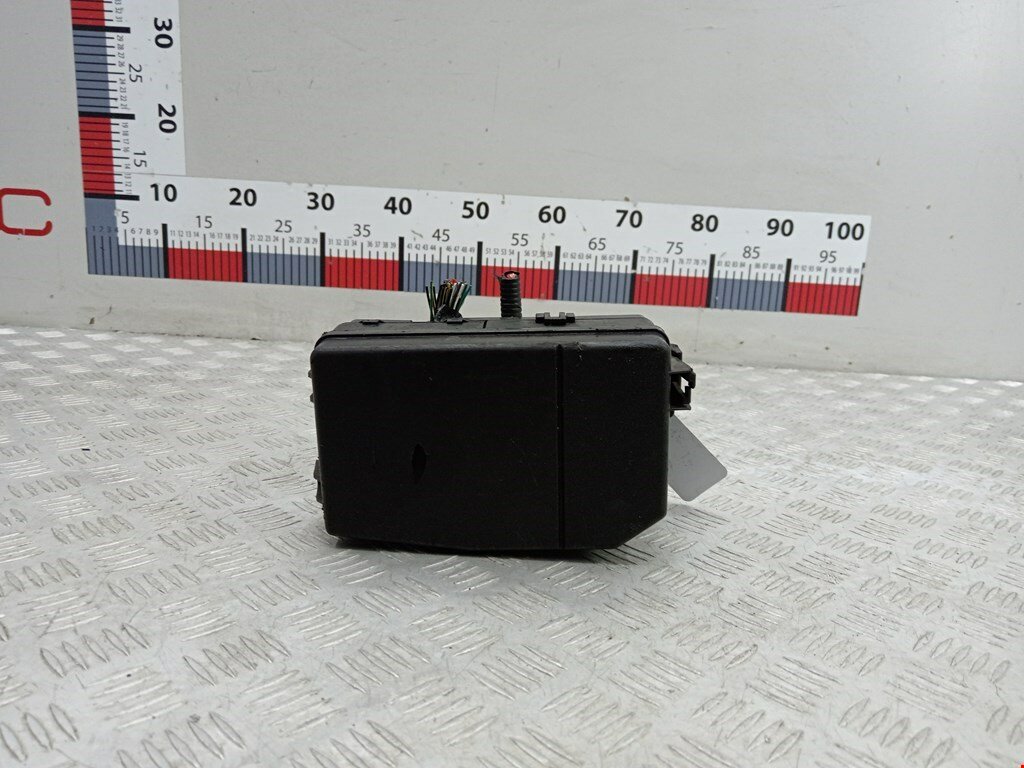 Блок предохранителей Ford Mondeo 3 1S7T14A481AA арт. 1859093