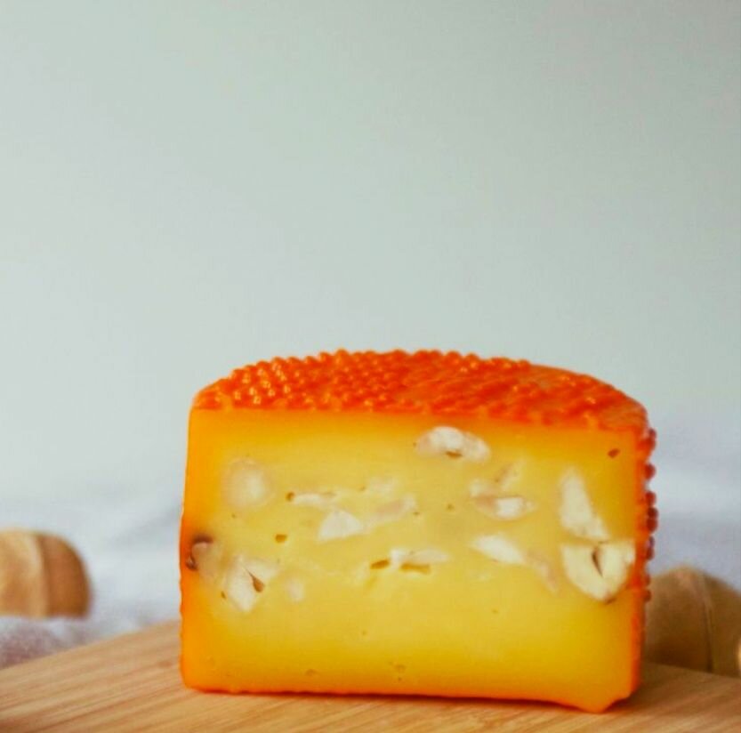 *Качотта с фундуком* сыр ручной работы 1кг.