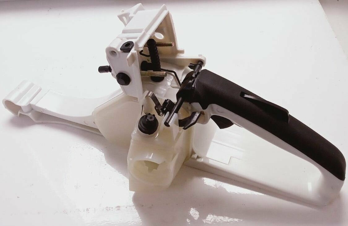 Бак топливный с рукояткой для бензопилы STIHL MS260 (1121-350-0834 / 11213500834)