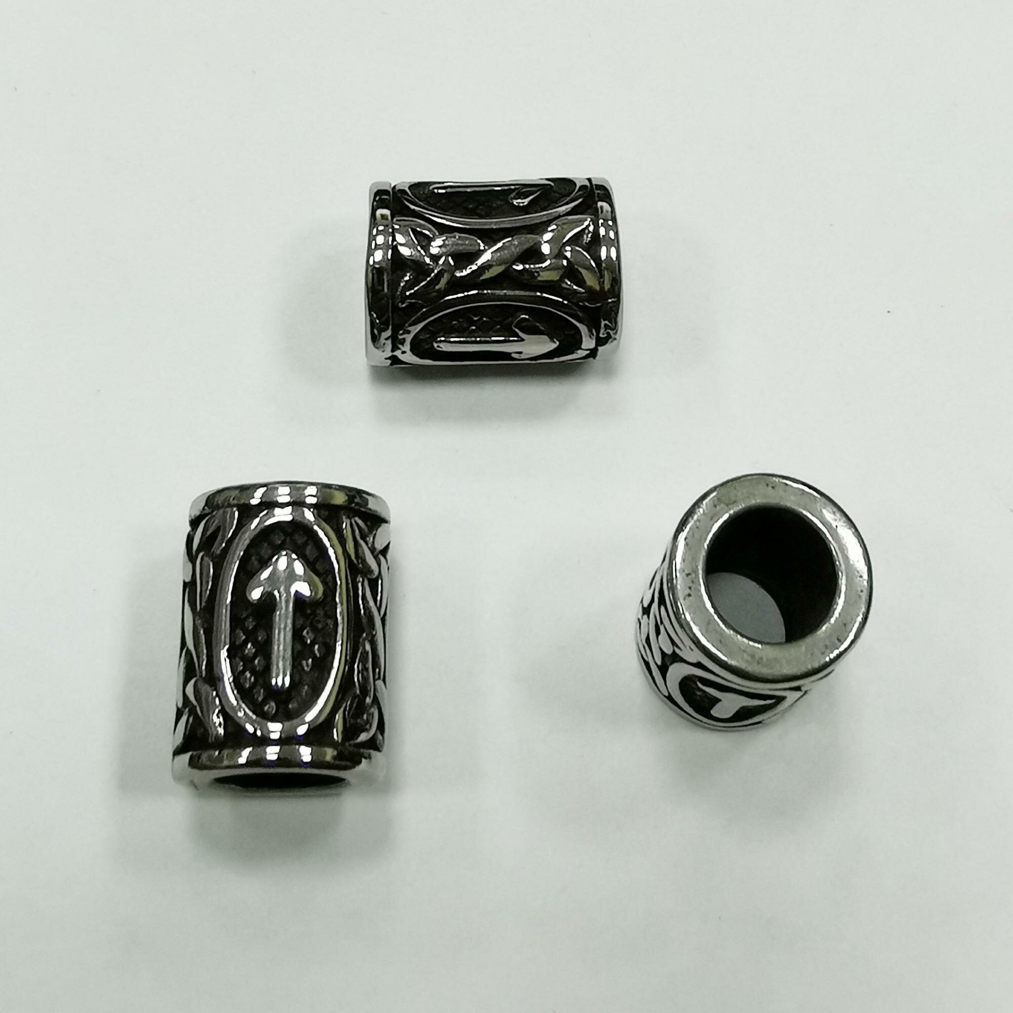 Бусина металлическая, 13х10мм, Руна Тейваз, базовый материал - нержавеющая сталь, без покрытия, с чернением, 1 шт.