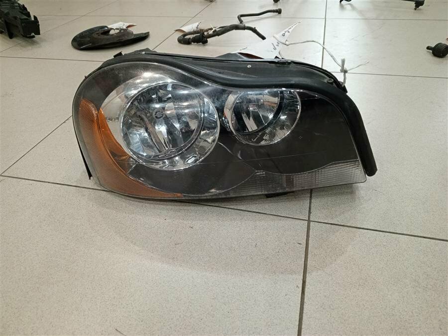 Фара правая от Volvo XC90 2002-2014