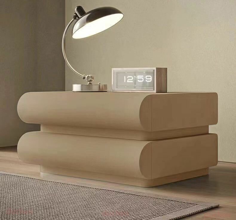 Креативный современный минималистичный кожаный прикроватный столик в кремовом стиле