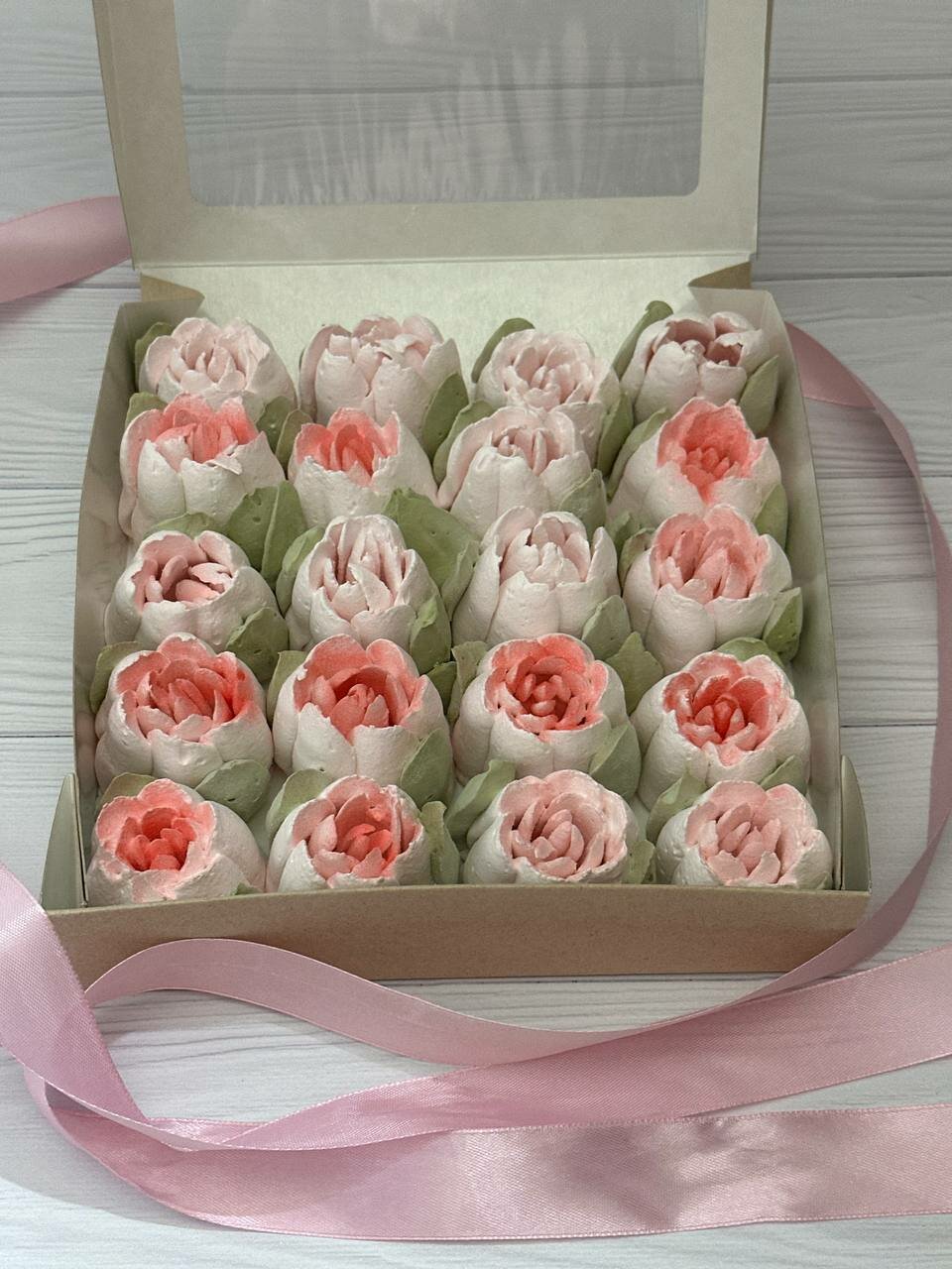 Зефирные тюльпаны в подарочной коробке букет Маме женщине бабушке Новый год Комплимент