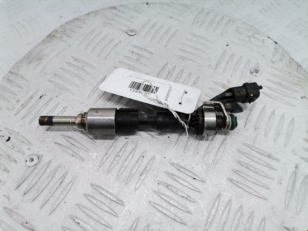 Форсунка бензиновая электрическая / 1589097 0261500939 31330778 для Volvo S80 2 (с пробегом)