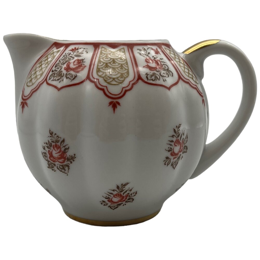 Сливочник "Фриз", автор Яковлева С. Е, худ. Гусева Н. Б, 1980-1991 гг, фарфор, роспись, ЛФЗ, СССР