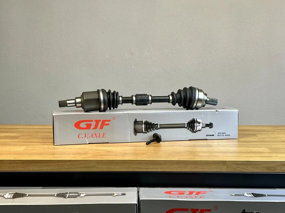 Привод левый Ford Focus GJF Auto C-FD013-8H