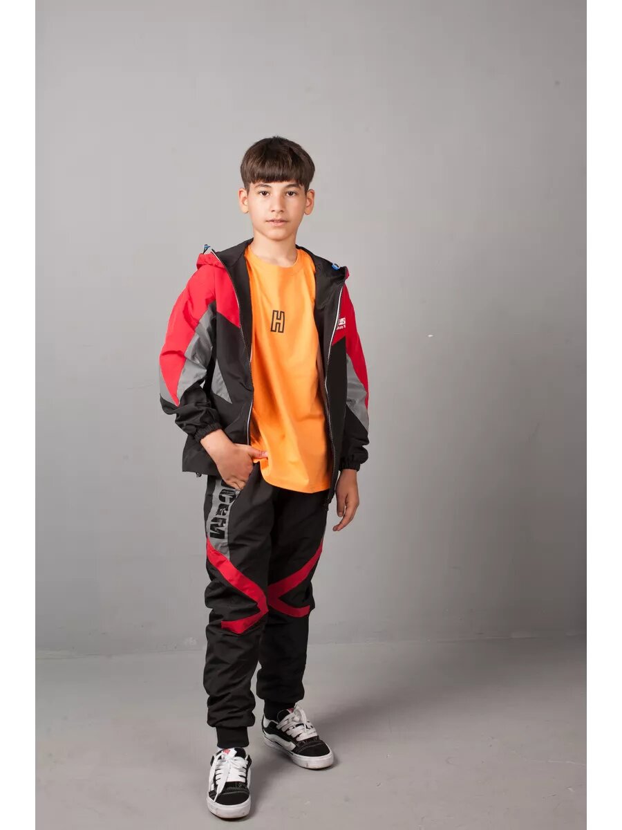 Костюм спортивный