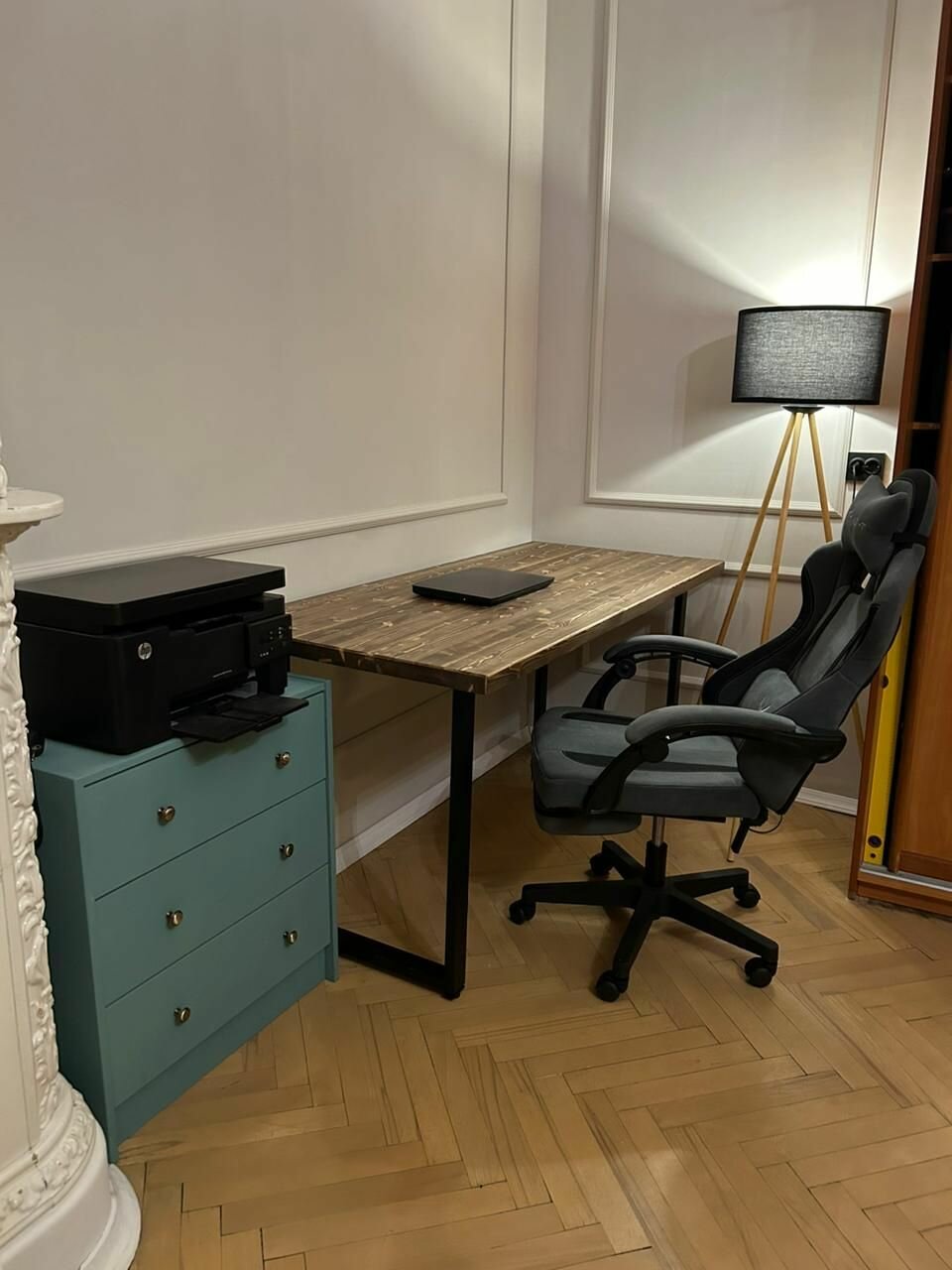 Стол Письменный, Кухонный, Компьютерный Нераскладной Массив Сосны.160х70х75см. Цвет Орех.