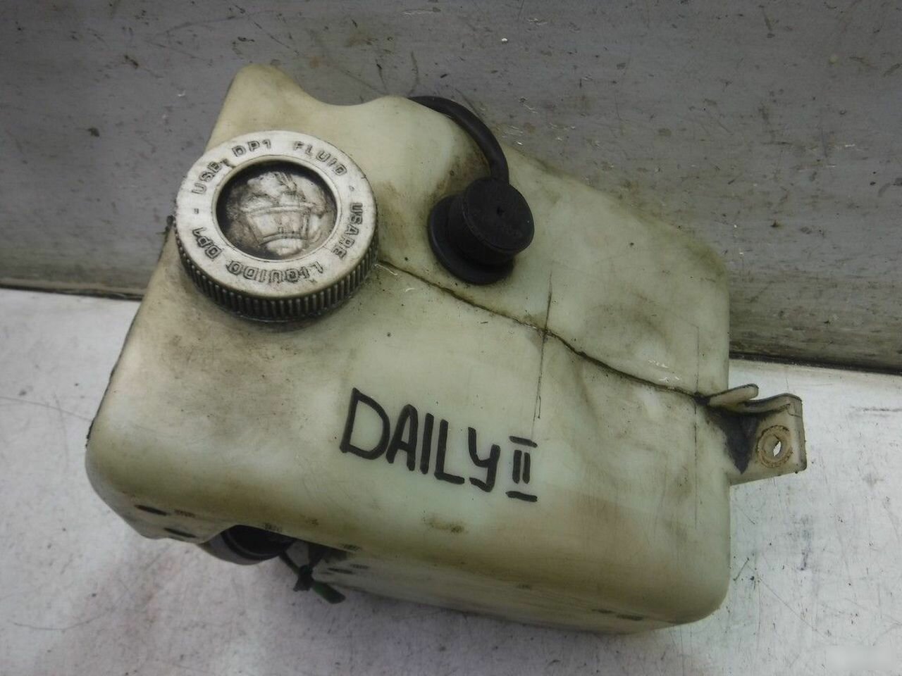 Бачок омывателя лобового стекла Iveco Daily II (1989—1999)