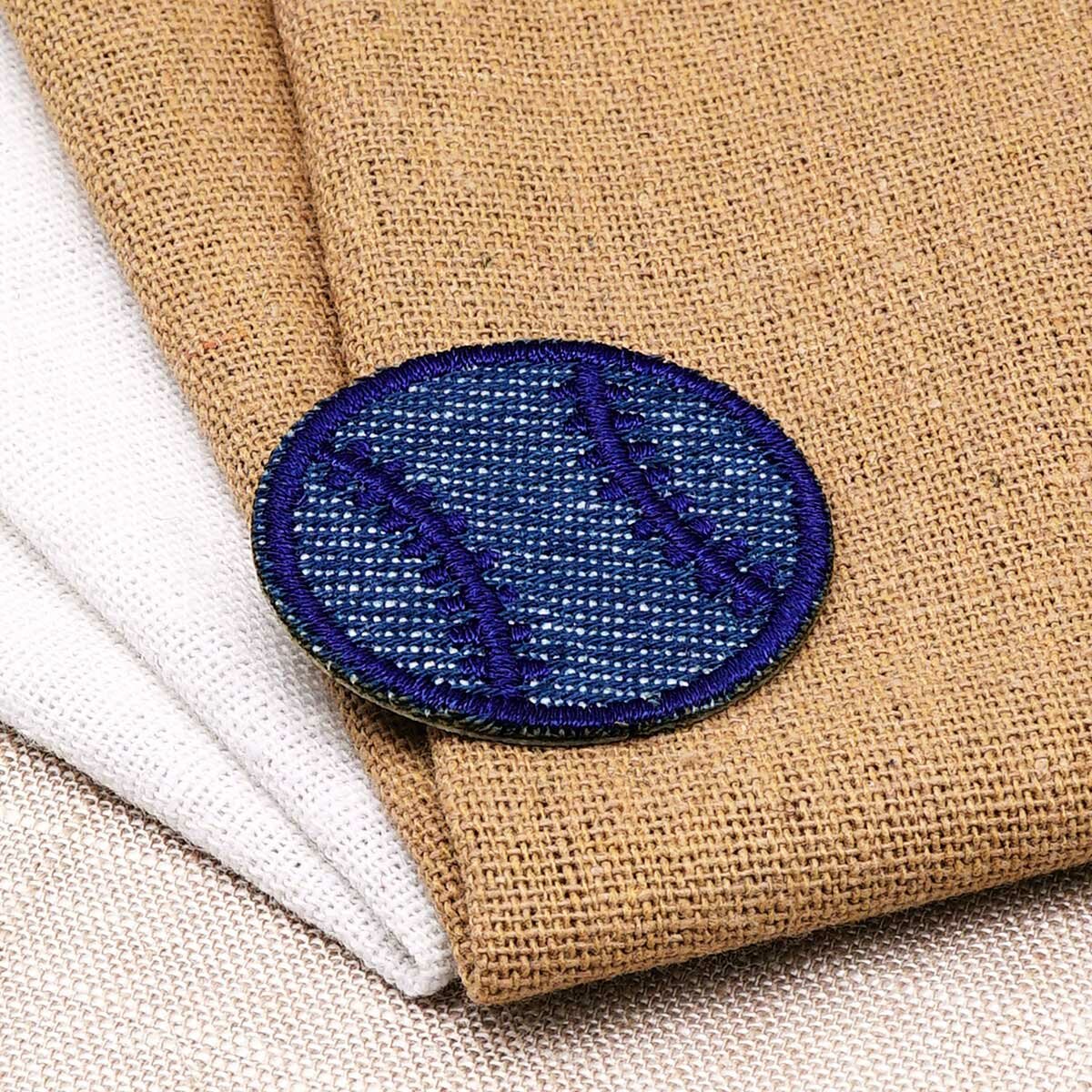 Термоаппликация на одежду джинсовая"Мяч", диаметр 3,6 см, для джинсов и курток, Hobby&Pro