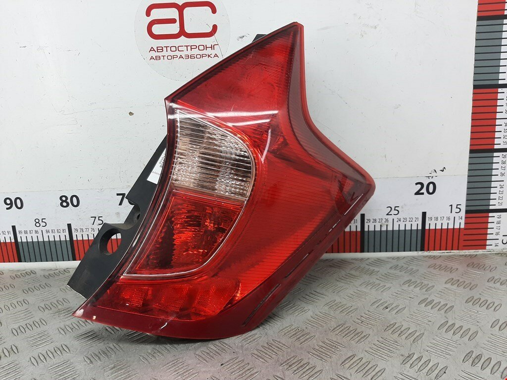 Фонарь задний правый Nissan Note (E12) арт. 2214664