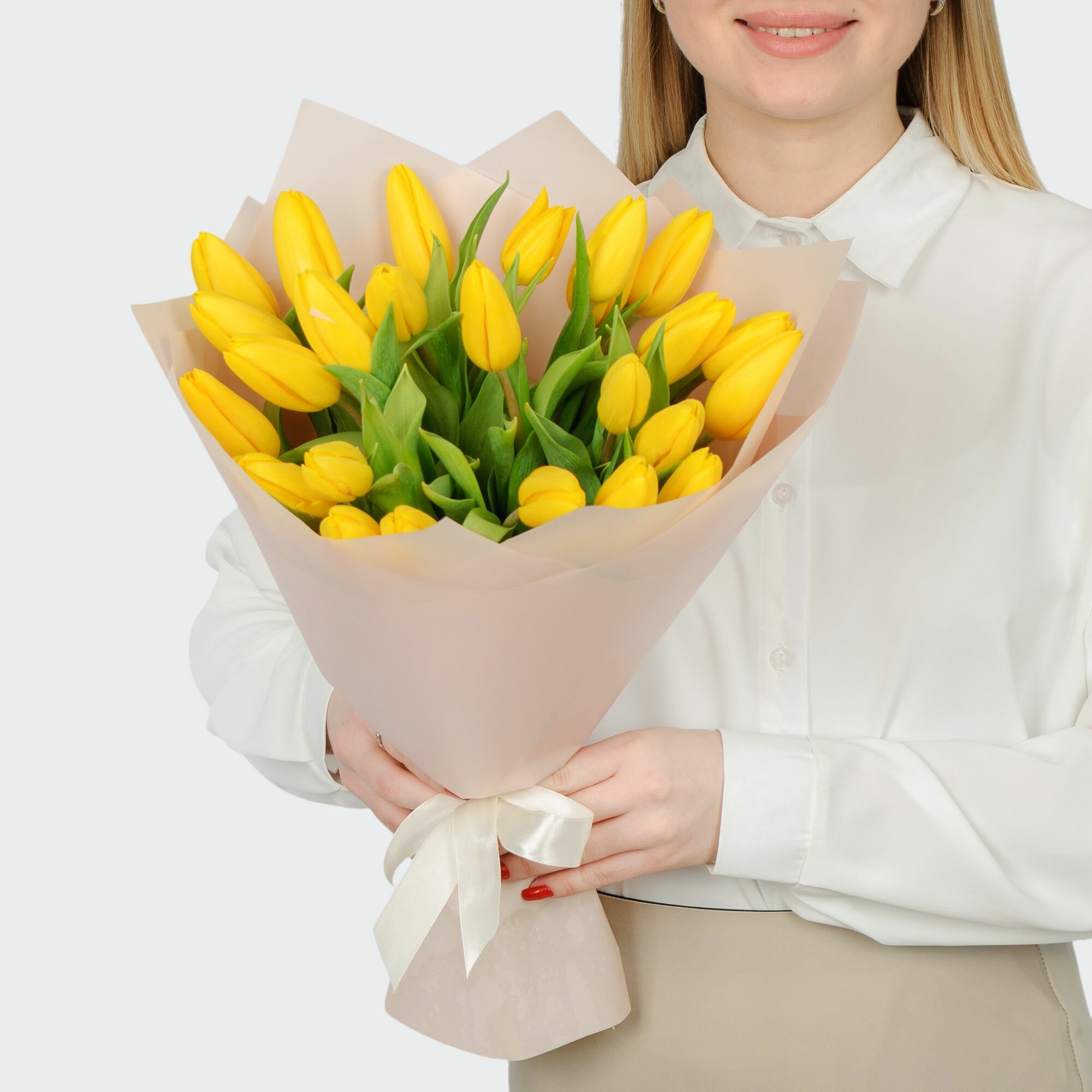 Букет тюльпанов "СоюзЦветТорг", желтый, 25 штук, высота 40 см