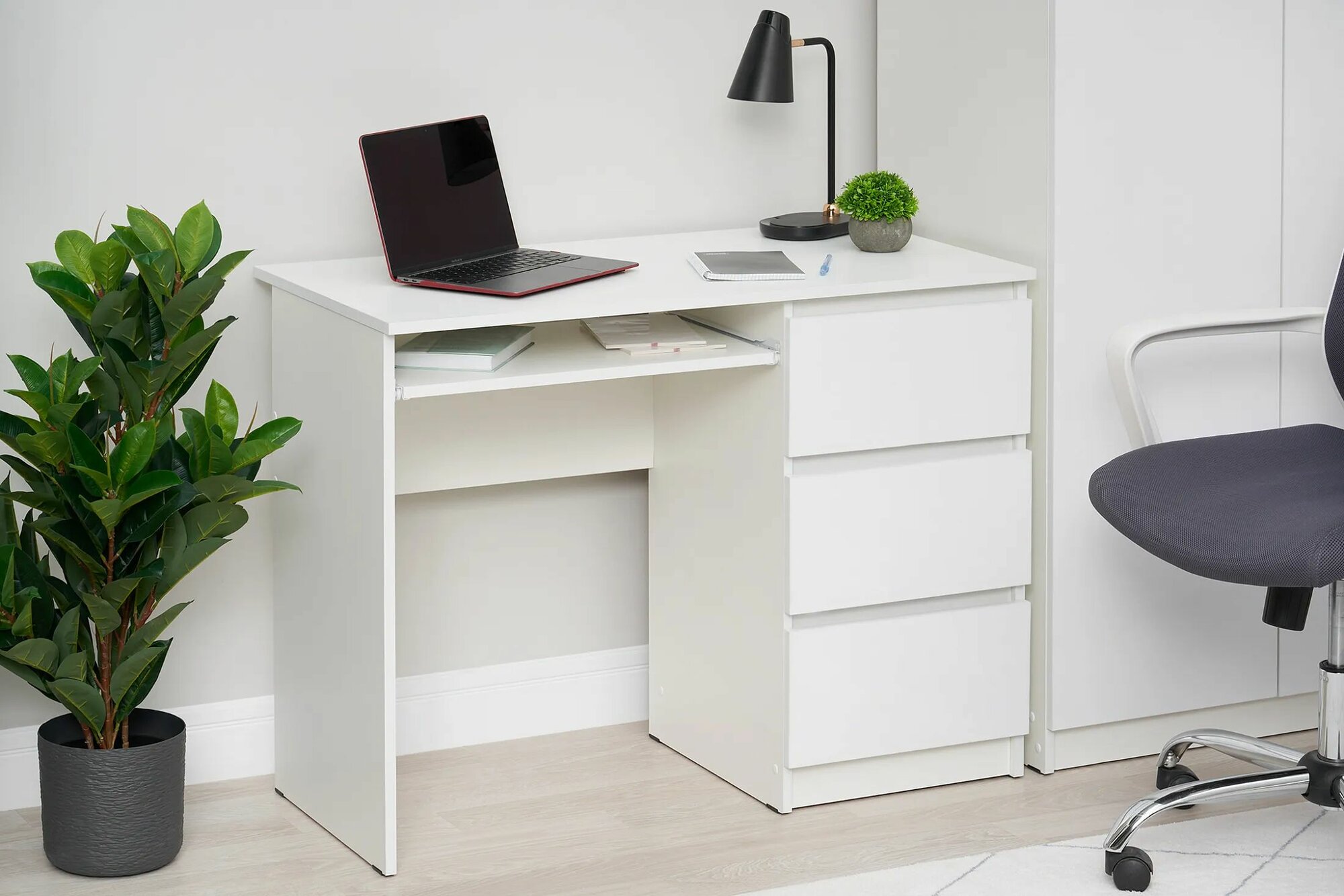 Челси Стол письменный (Ш) (Белый глянец холодный, белый)