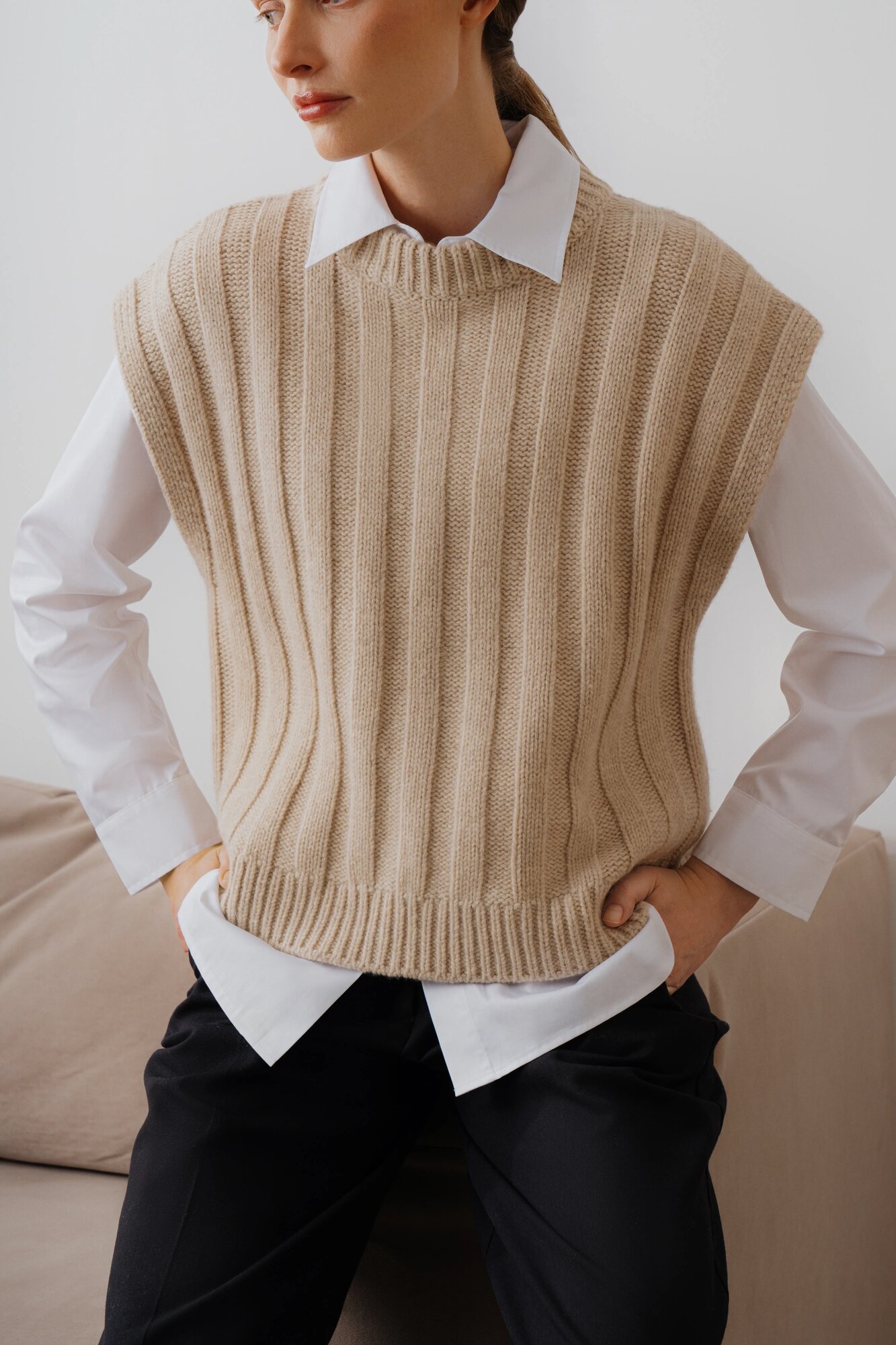 Жилет Осень-зима 2025