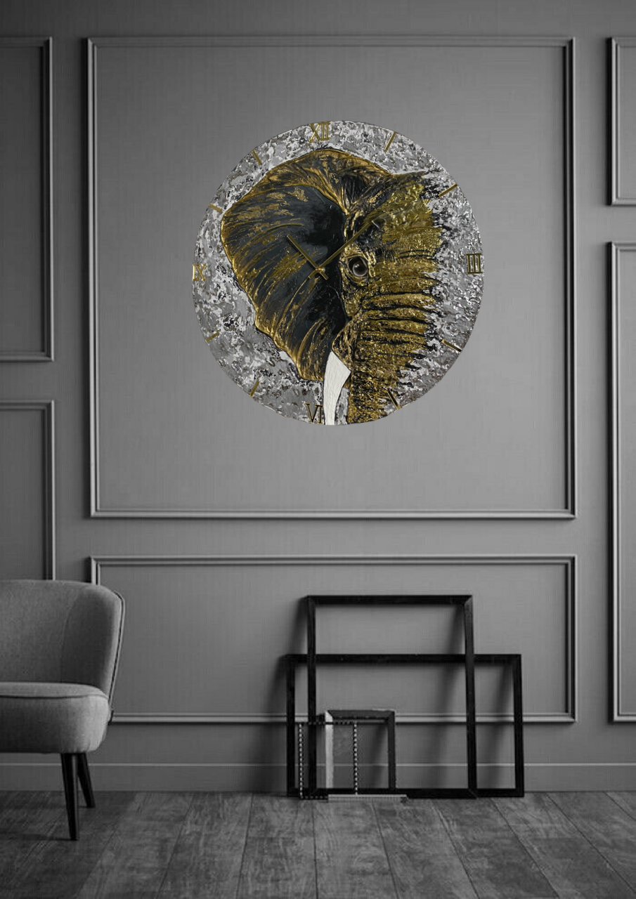 Часы «Слон» барельеф