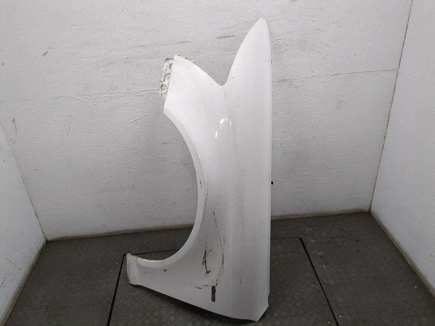 Крыло левое переднее Audi A6 (C6) Б/У