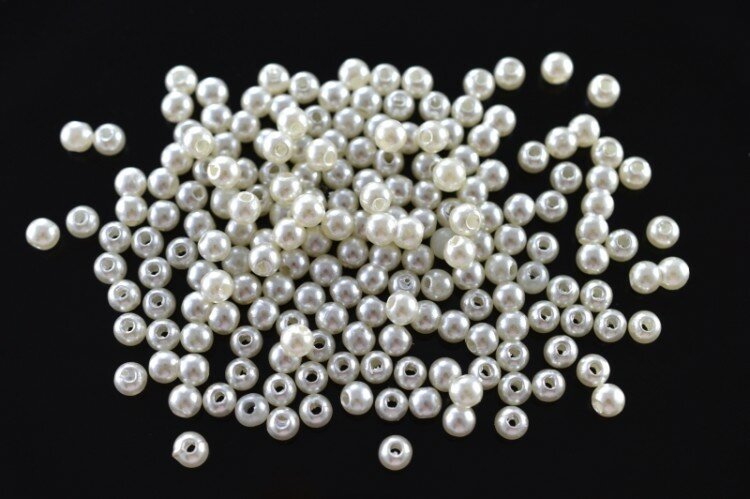 Бусины акриловые круглые 4мм, отверстие 1мм, цвет кремовый, имитация жемчуга, 527-026, 10г (около 250шт)