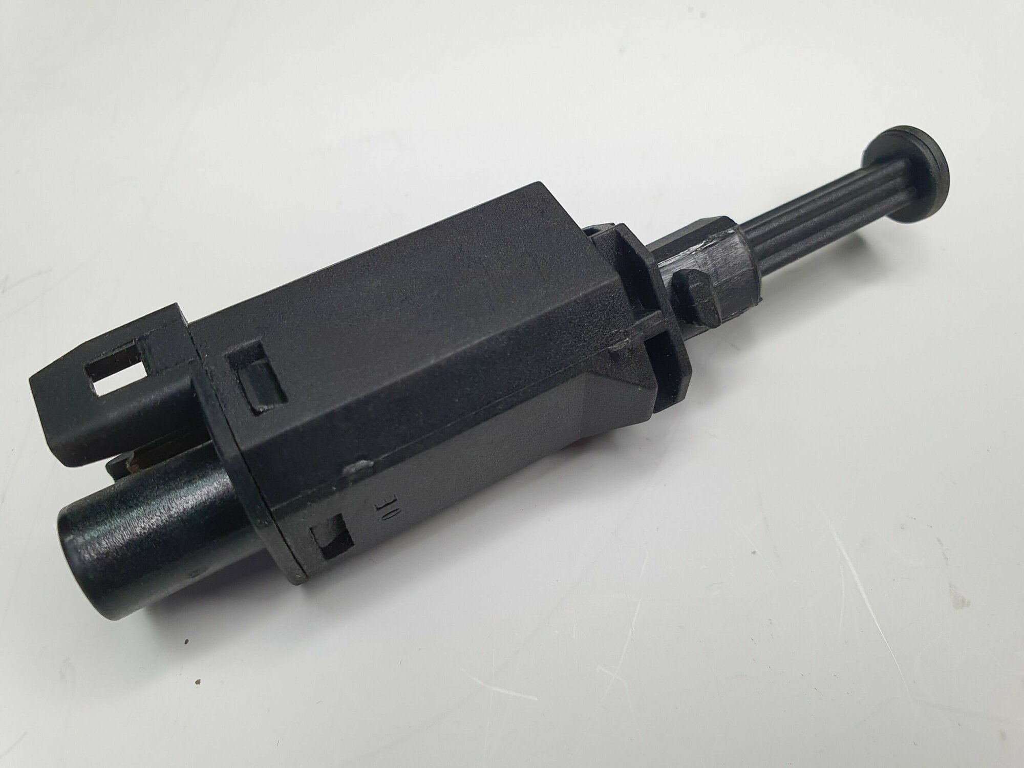 Датчик стоп-сигнала Chery QQ6 [1.1 16V 5MT лифтбэк]