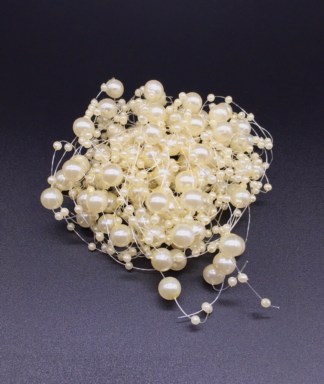 Декоративные гирлянды из бус жемчужные кремовые 130 см (5 шт. в упак.)