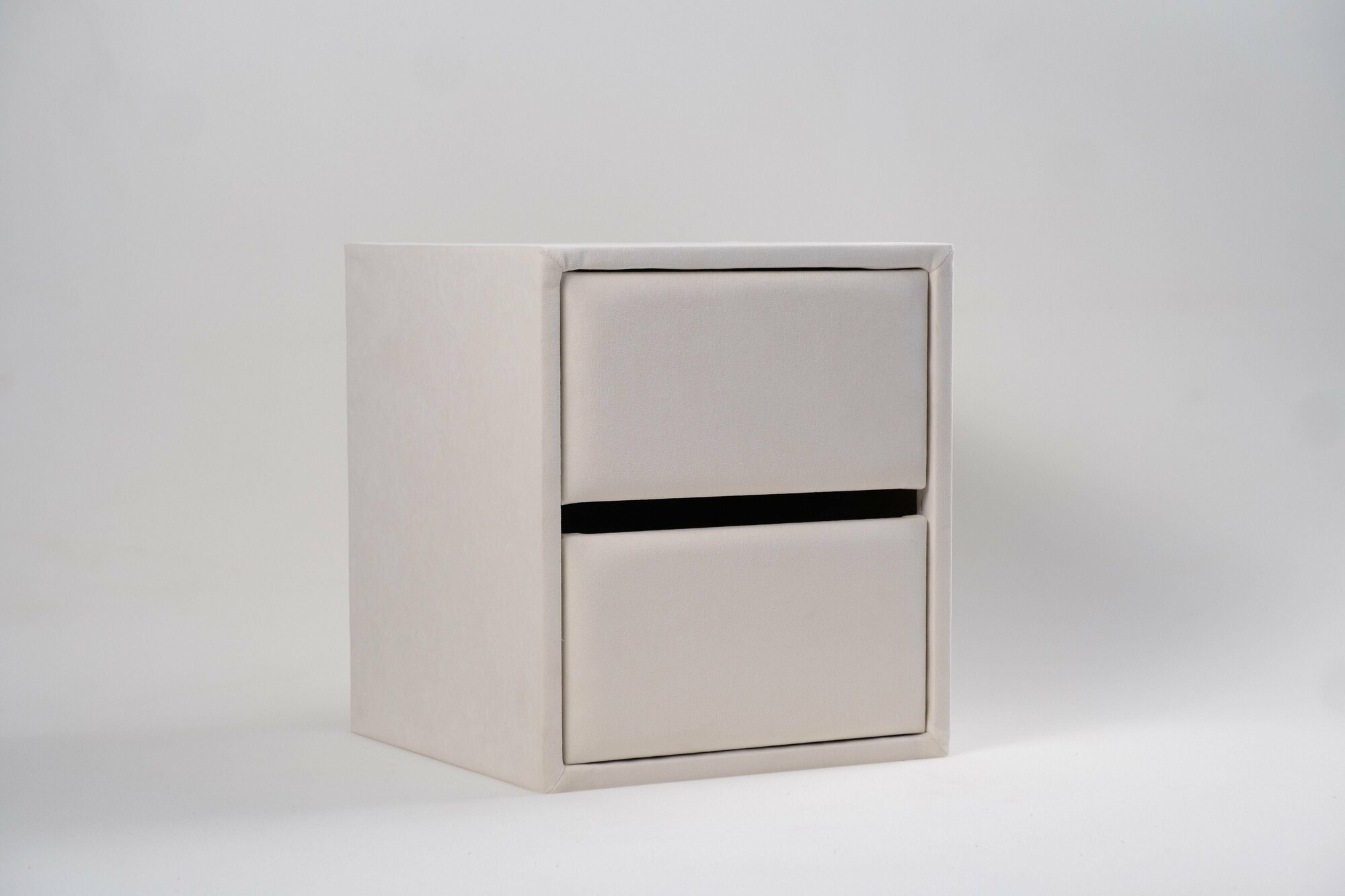 Тумба VIERO, прикроватная, с мягкой обивкой