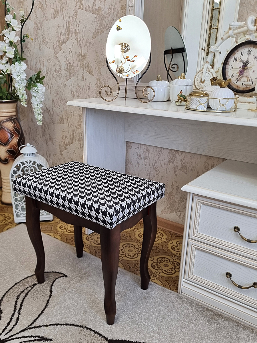 Банкетка для спальни и прихожей Puffsib, массив дерева, 48х48х33