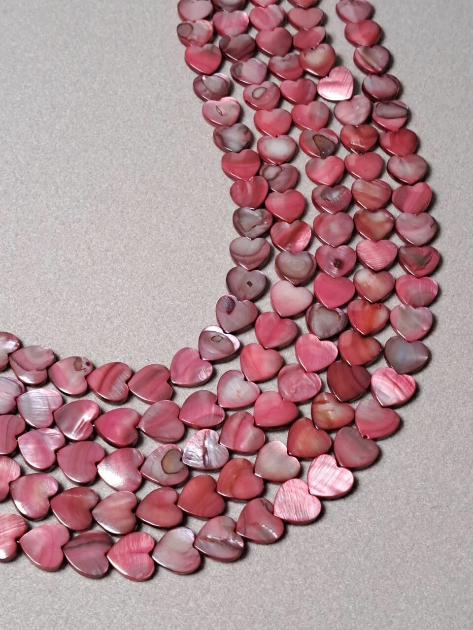 Бусины перламутр сердечки, натуральный камень, для рукоделия, для творчества, для украшений
