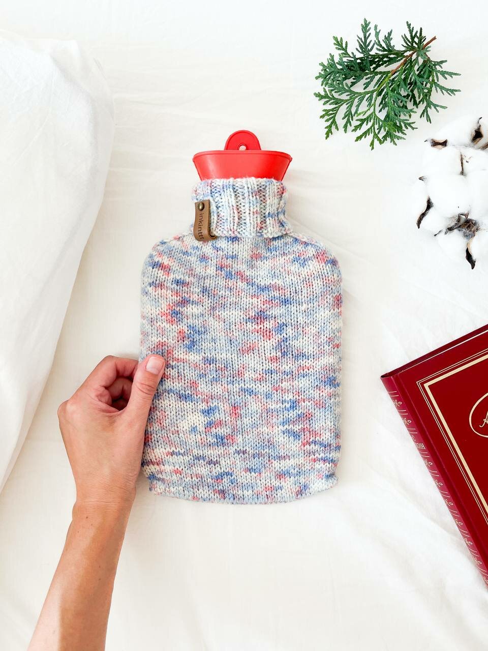 Грелка в вязаном чехле «Зимнее утро»