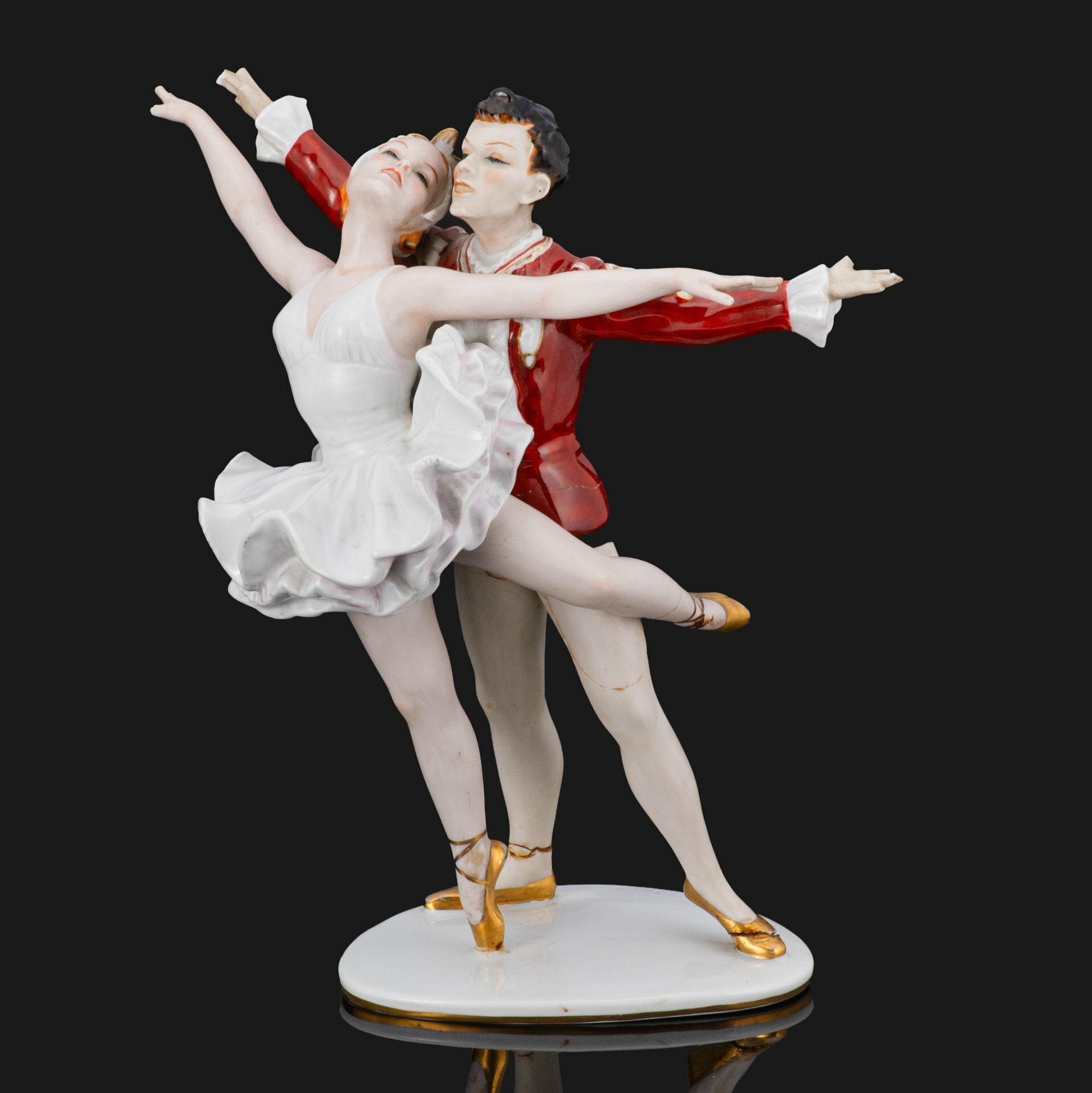 Статуэтка "Лебединое озеро", автор K.Steiner, фарфор, роспись, золочение, Schaubach-Kunst