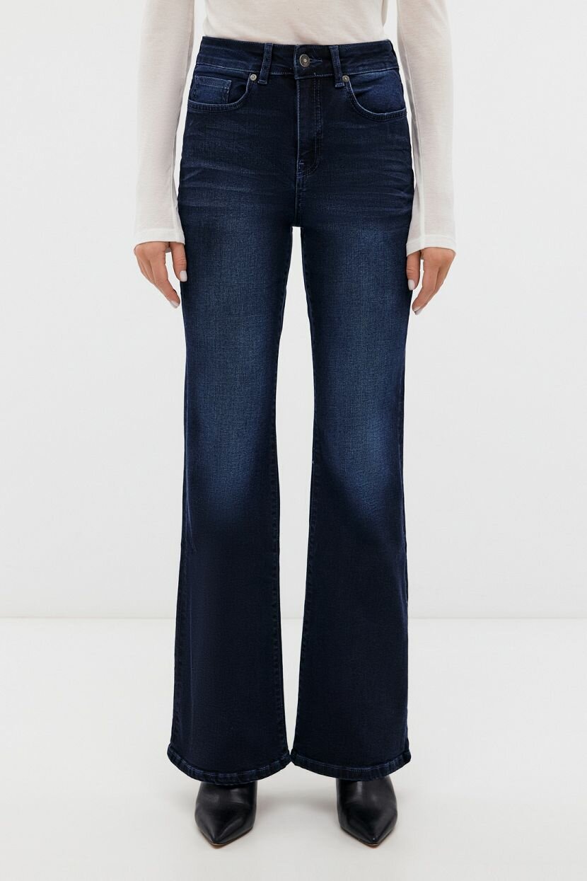 Джинсы B3024509 