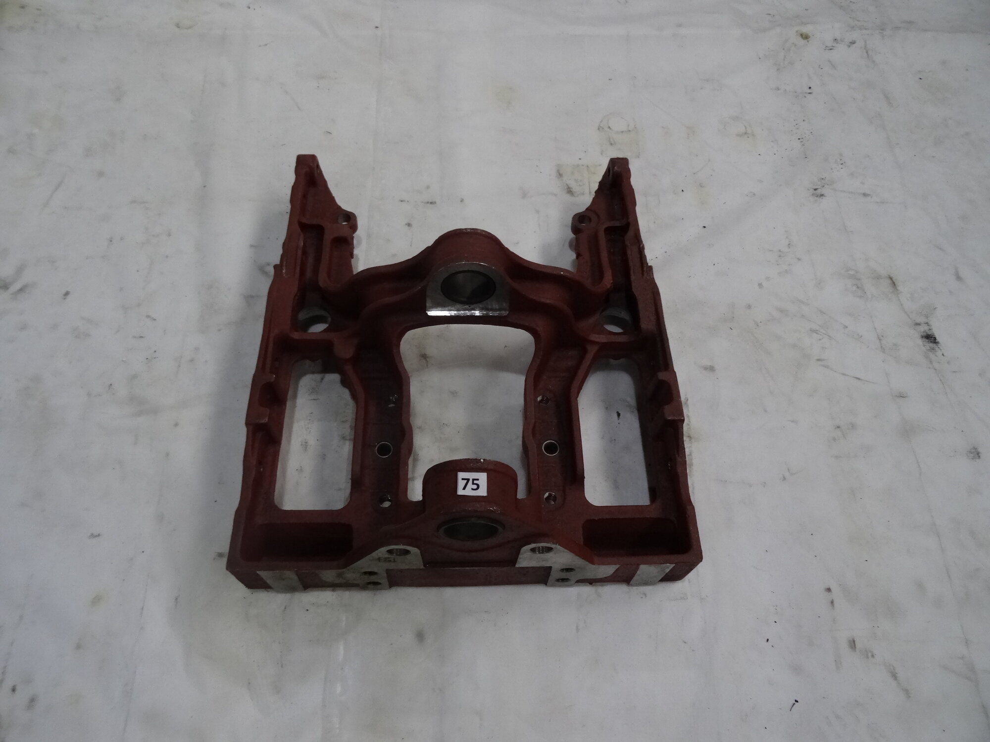 Брус передний МТЗ-80,100 в сб.