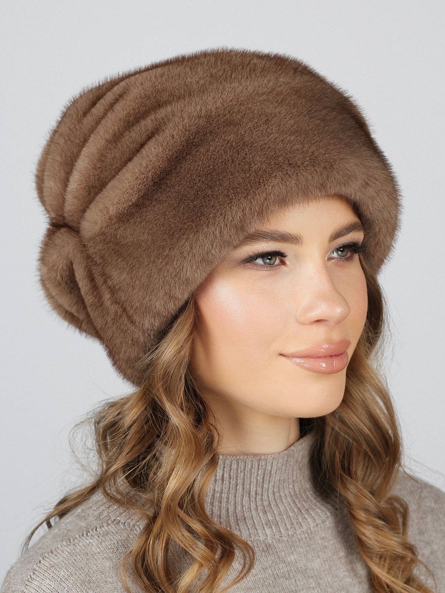 Шапка Осень-зима 2025 для женщин