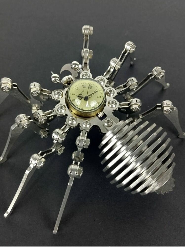 Металлическая сборная модель насекомого, Механическая модель паука