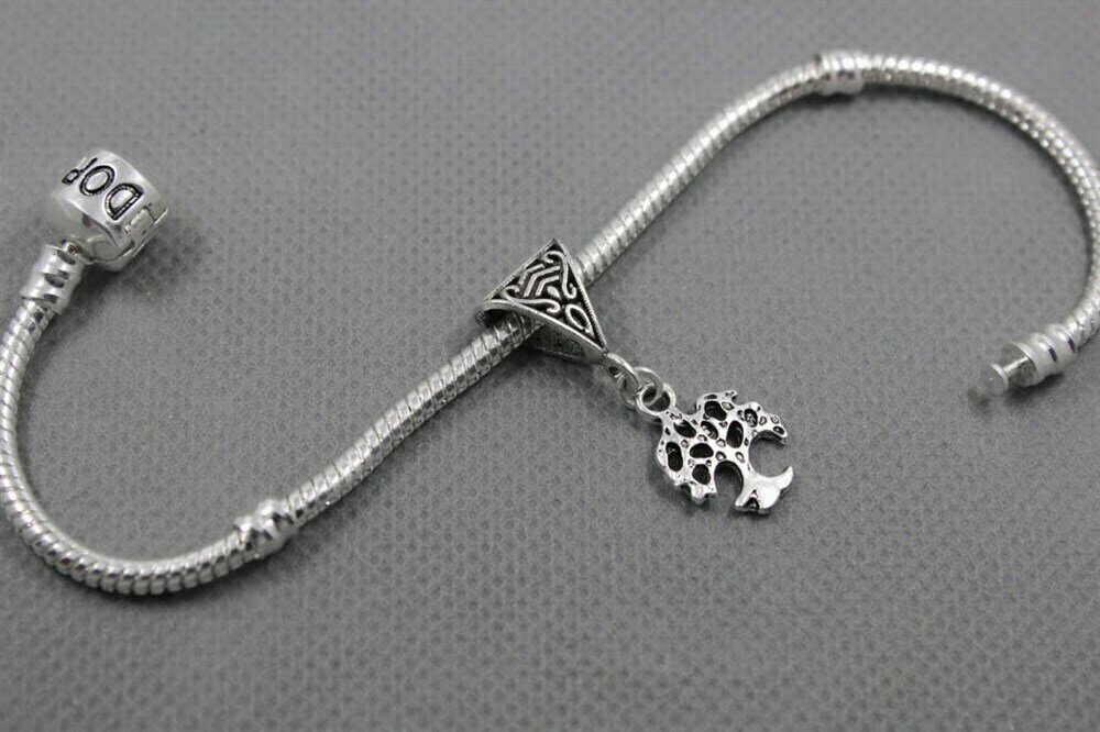 Шарм Handinsilver ( Посеребриручку ), металл