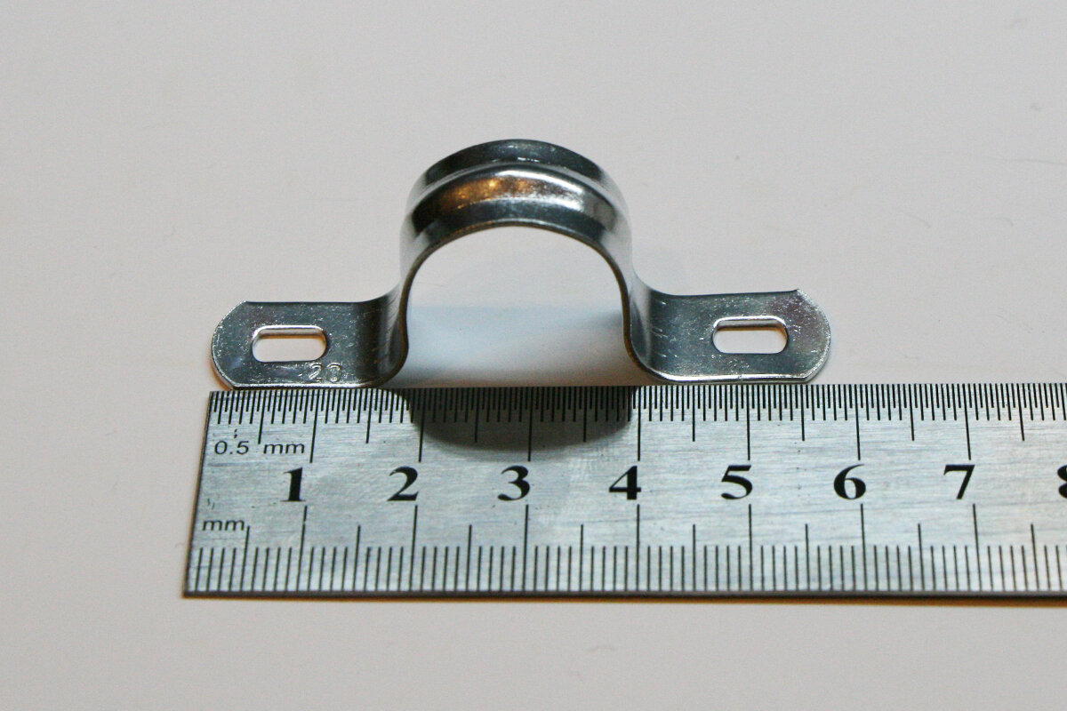 Скоба металлическая оцинкованная двухлапковая MAYER СМД 19-20 (100шт.)