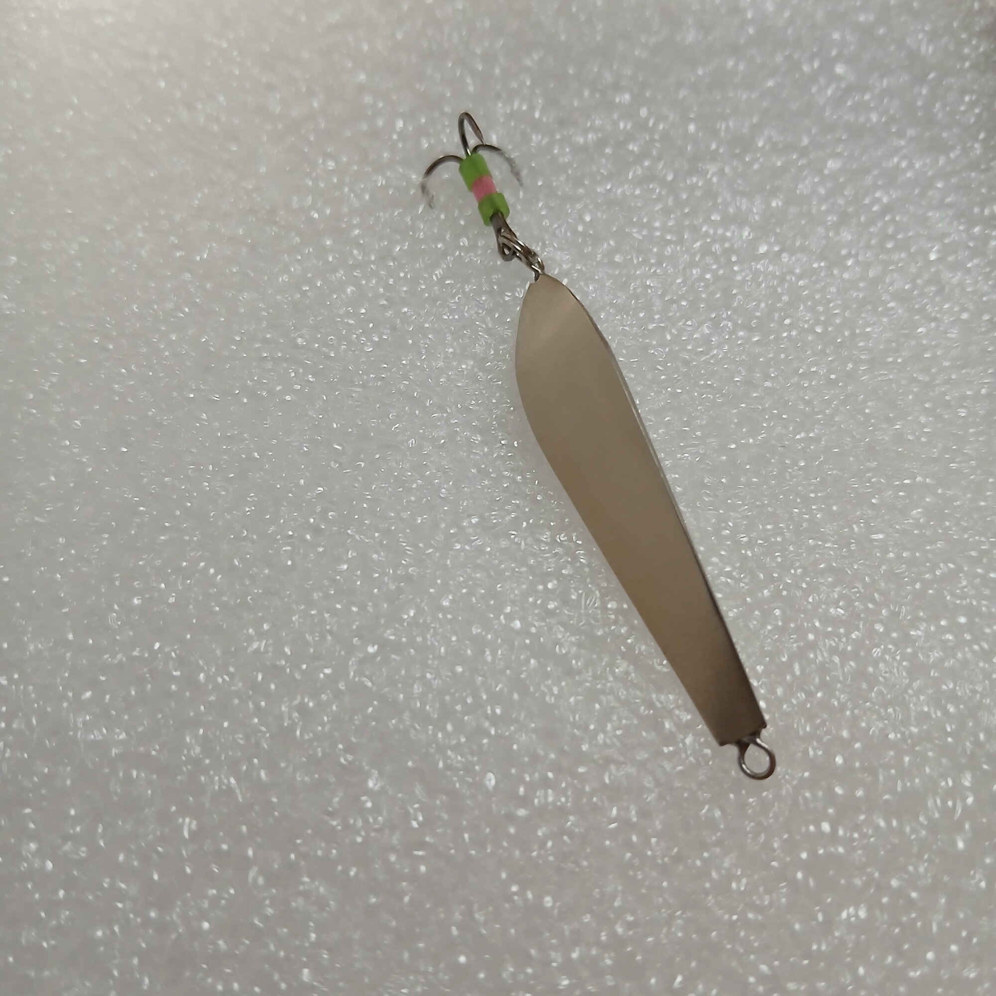 Зимняя блесна на окуня "Уловистая", ручная работа, тройник со светонакопительным кембриком