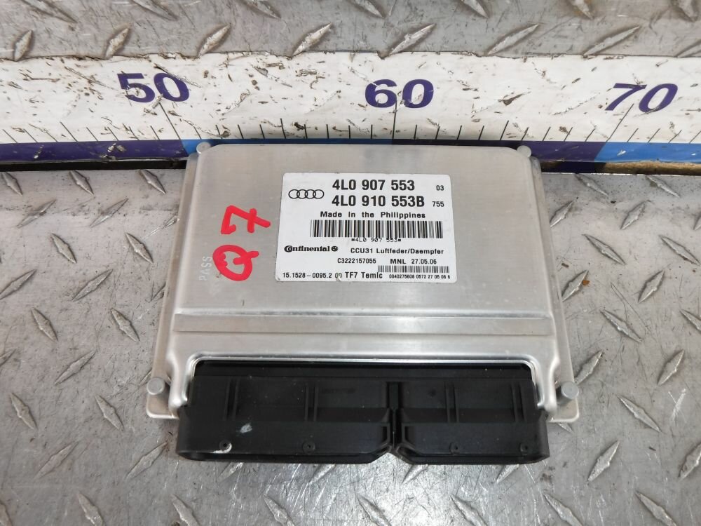 Блок управления пневмоподвеской Audi Q7 4L 4L0907553