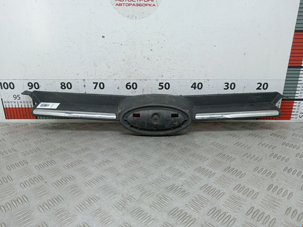 Решетка радиатора Ford Focus 3 BM51BA133B арт. 2263877