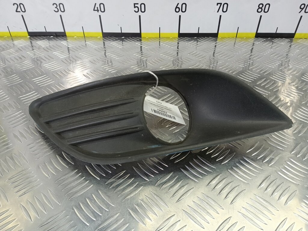 Накладка бампера переднего Б/У для FORD Focus II рестайлинг (2007—2011) 1528561