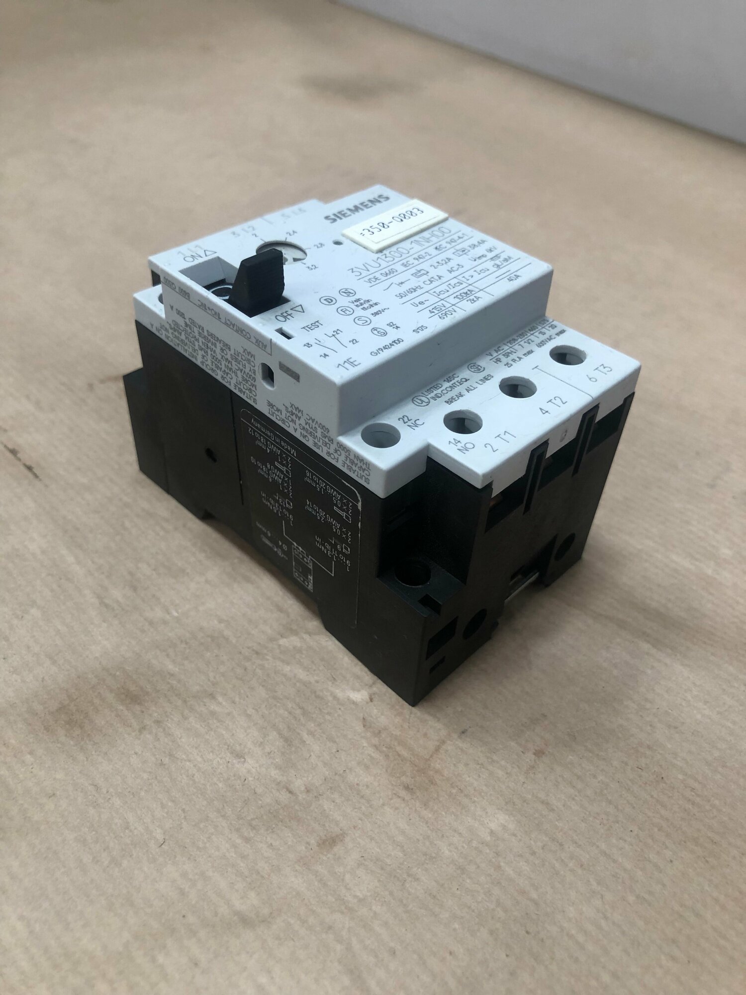 Выключатель автоматический SIEMENS 3VU1300-1NH00