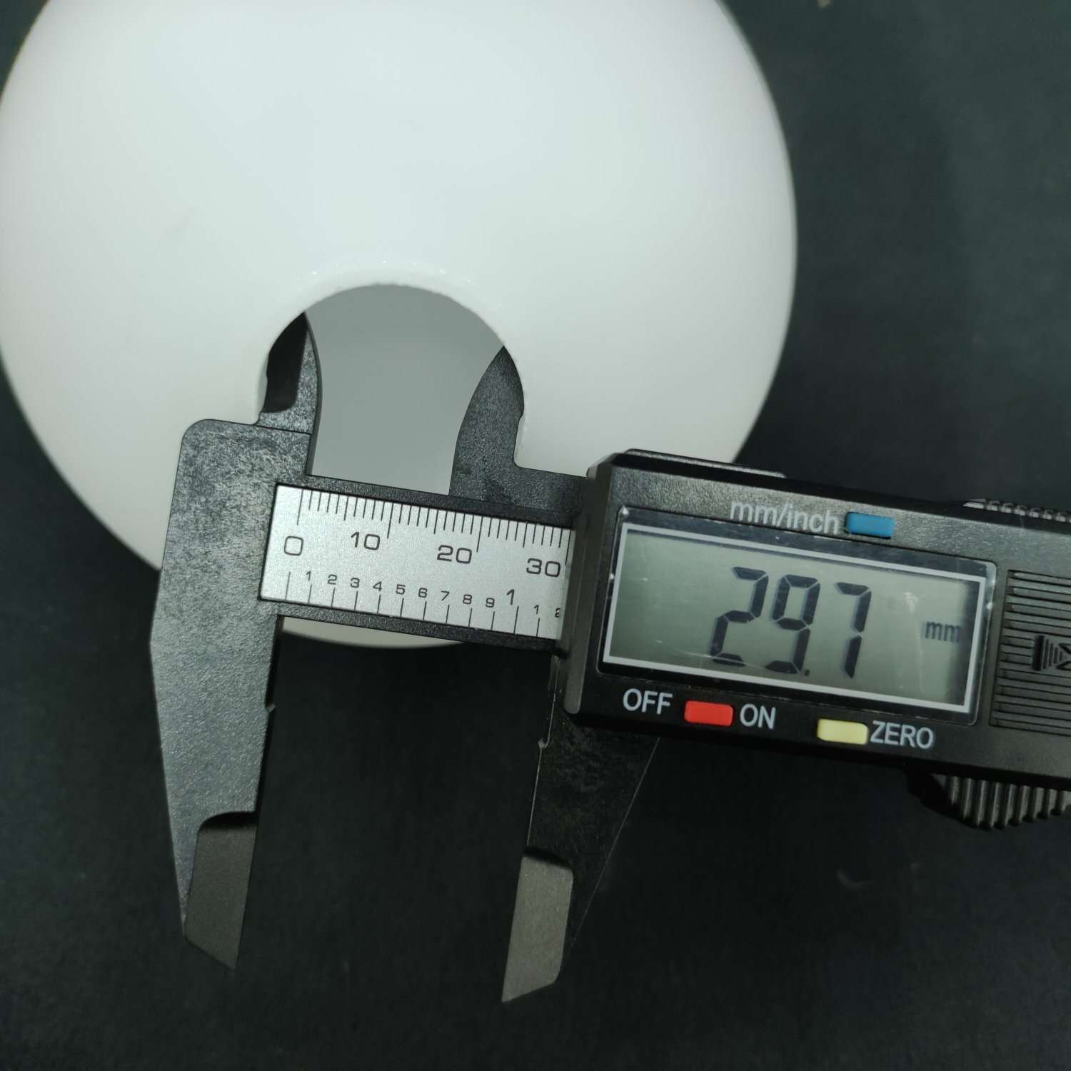 Плафон стекло шар матовый 120мм (30мм посадка) MOD317 Balance