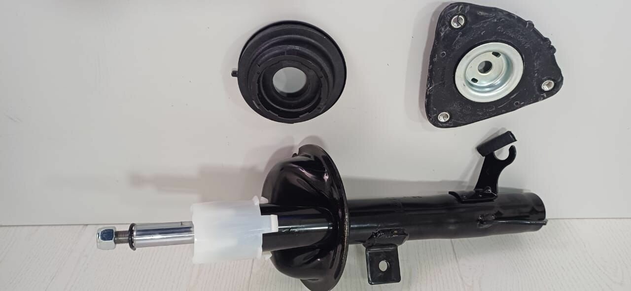 Передний правый амортизатор с опорой и опорным подшипником Форд Фокус 3 дорест до 09.14 года ford focus 3 LEX