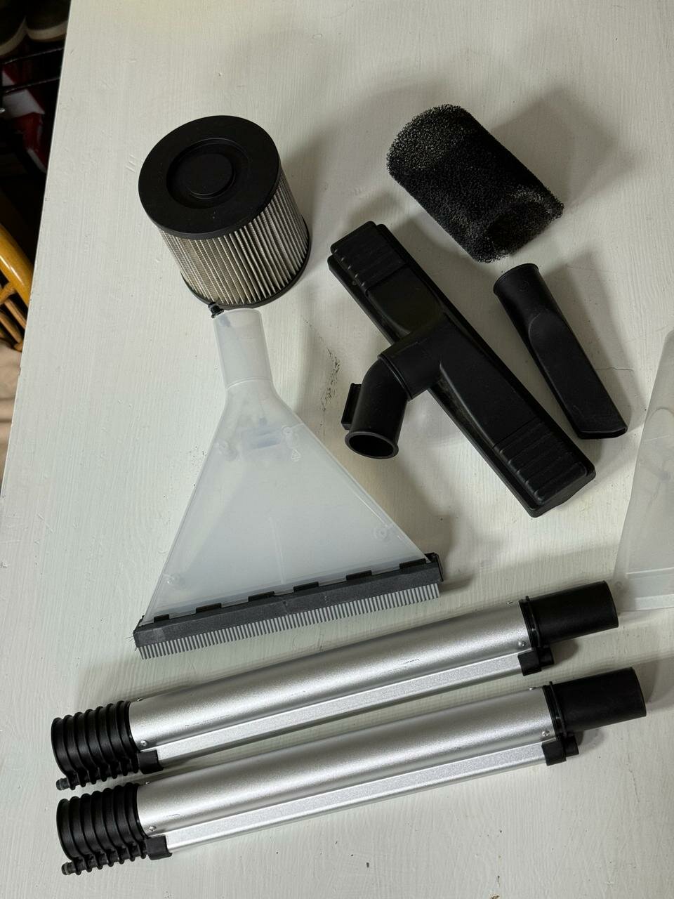 Моющий пылесос-химчистка Tor RL208 -запасной фильтр, средство для химчистки в комплекте